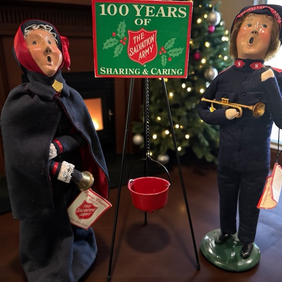 Holiday | Byers Choice Salvation Army Carolers Set With Red Kettle ...